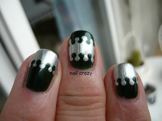 Nail crazy: Interlock tutorial