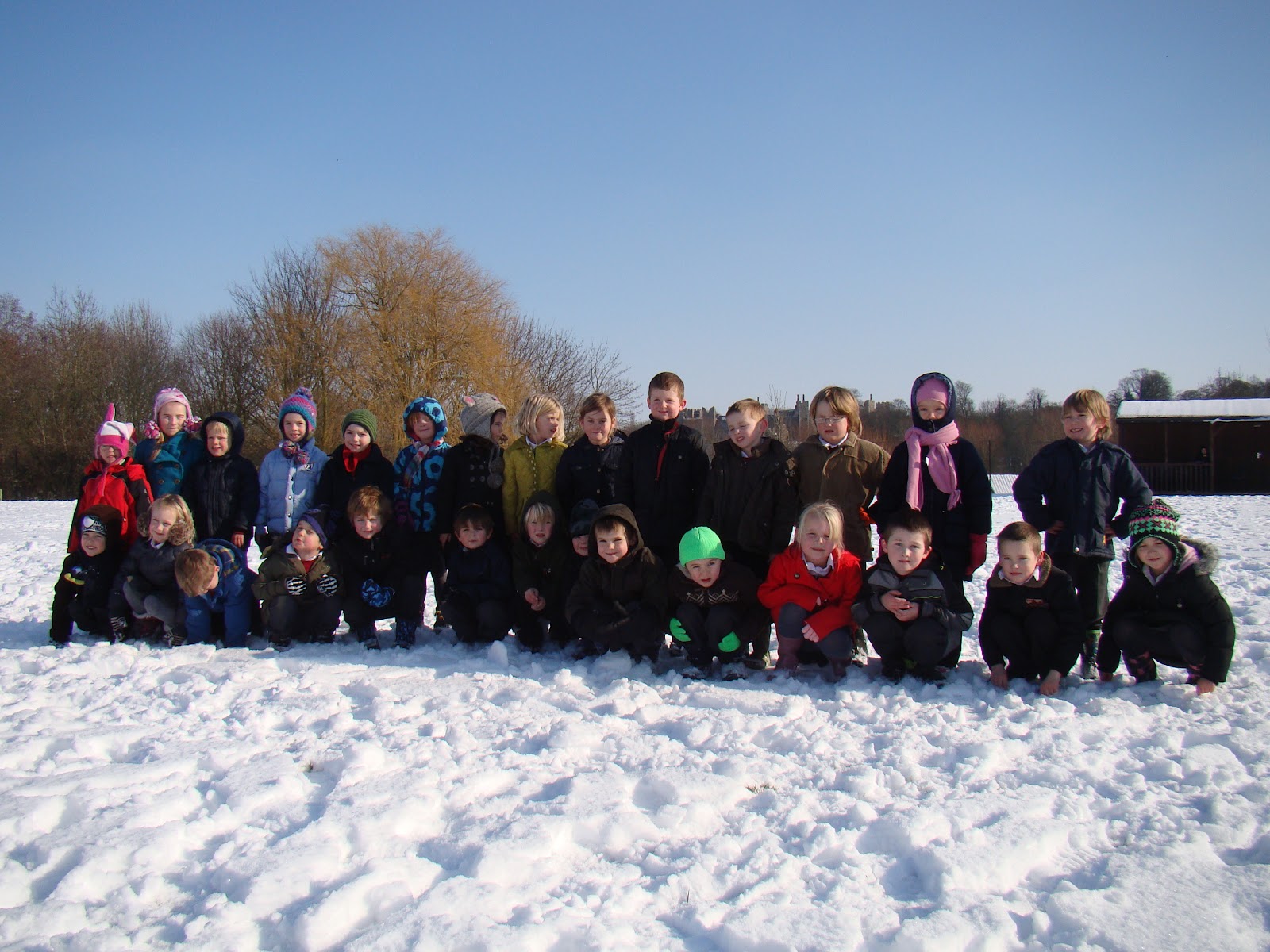 Hitcham's Blog: Children enjoy learning outside in the snow