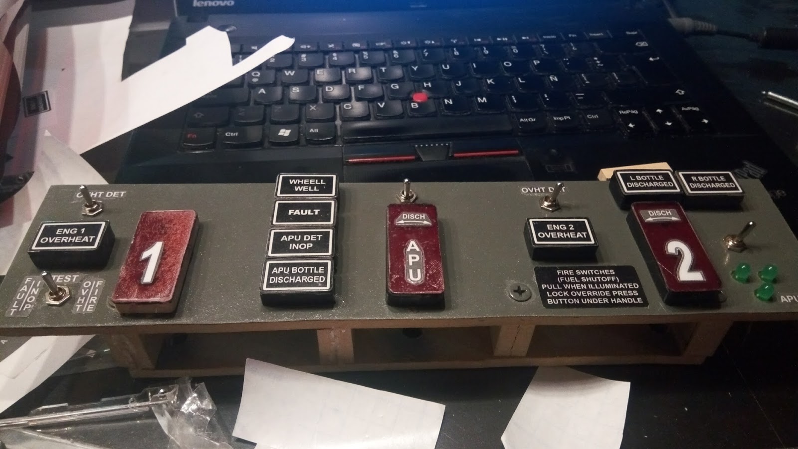 737 Cockpit P3D PMDG: Panel de Fuego