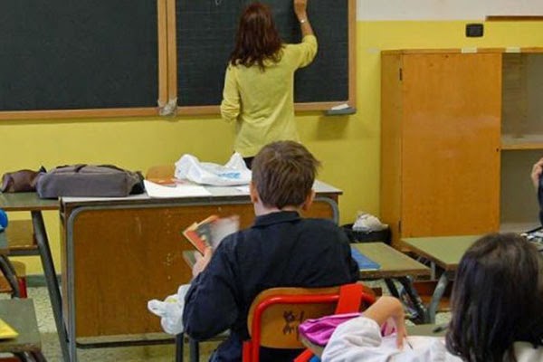 "ΠΟΙΟΝ ΘΑ ΣΚΟΤΩΝΕΣ ΠΡΩΤΑ, ΤΗΝ ΜΑΜΑ Ή ΤΟΝ ΜΠΑΜΠΑ;"!!!! ΑΥΤΟ ΤΟ ΘΕΜΑ ...