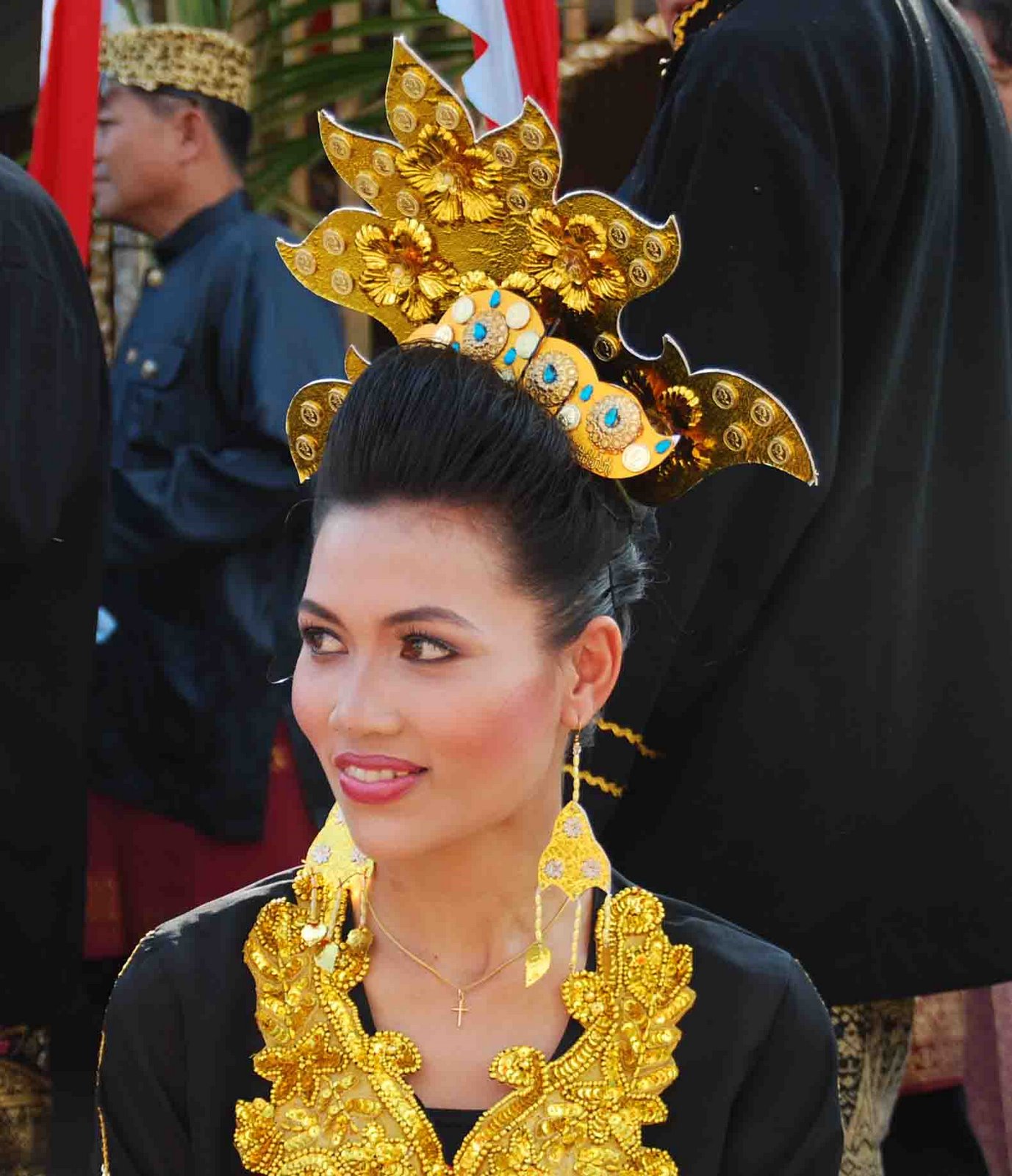 Sarawak Traditional Costume and Handicraft: Melanau