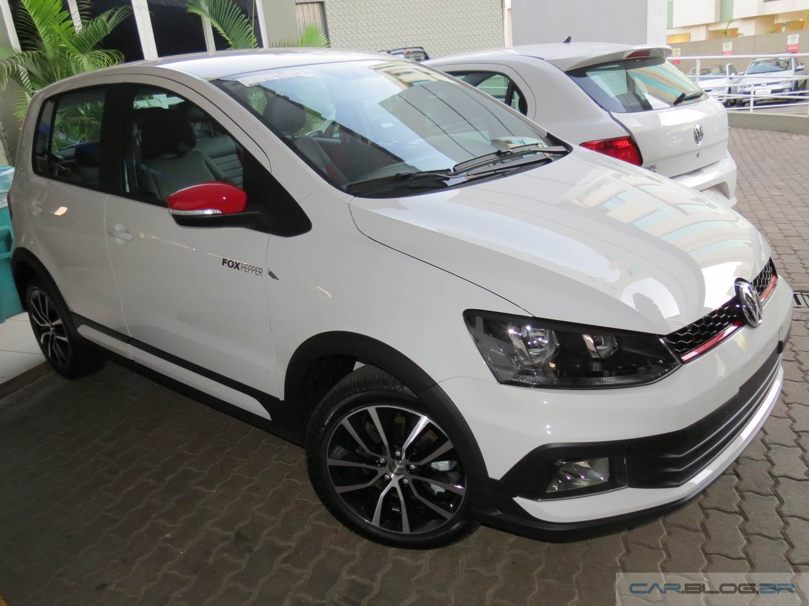 Hyundai HB20 x Volkswagen Fox x Ford Fiesta: comparativo