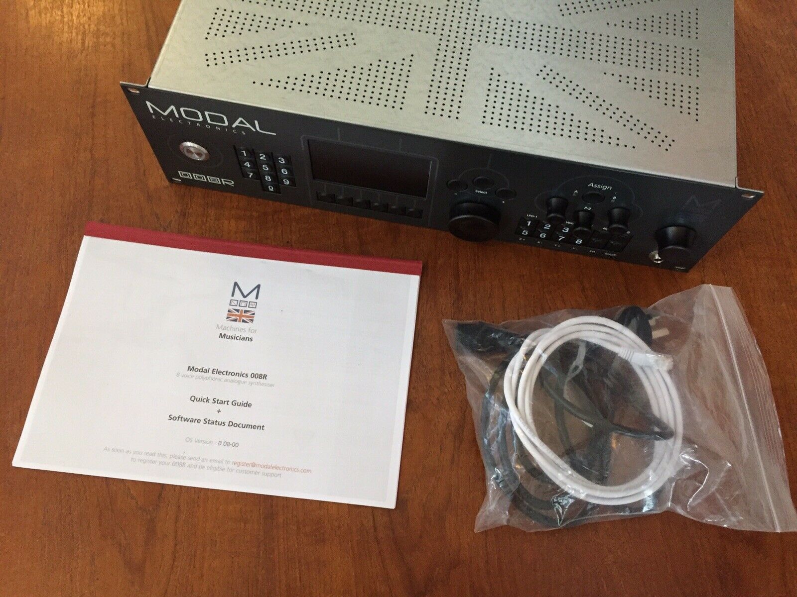 MATRIXSYNTH: Modal 008R Polyphonic 8 Voice Analogue Synthesizer ...