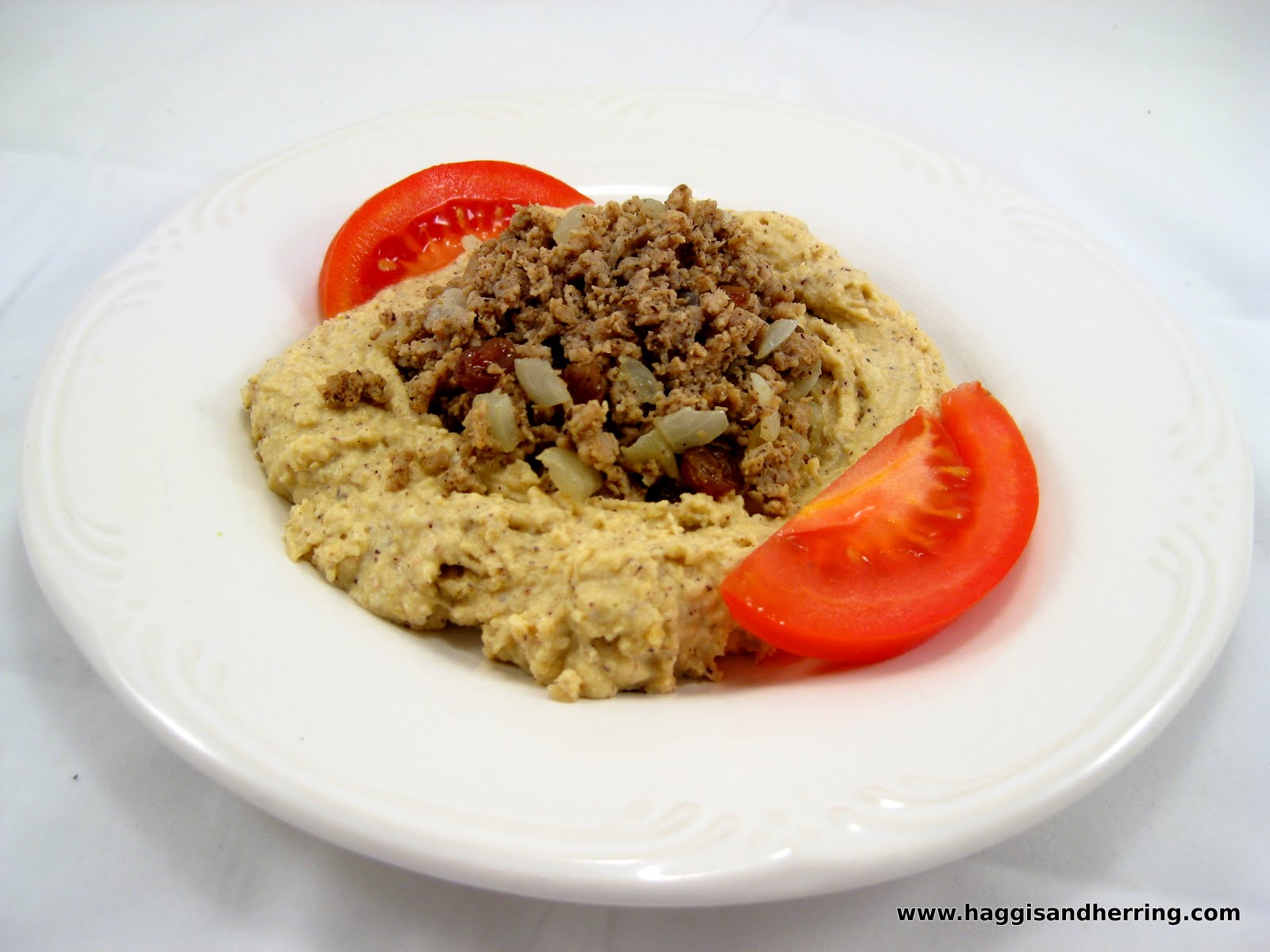 Recipes by the Haggis and the Herring: Hummus with Meat (hummus bi-lahm)