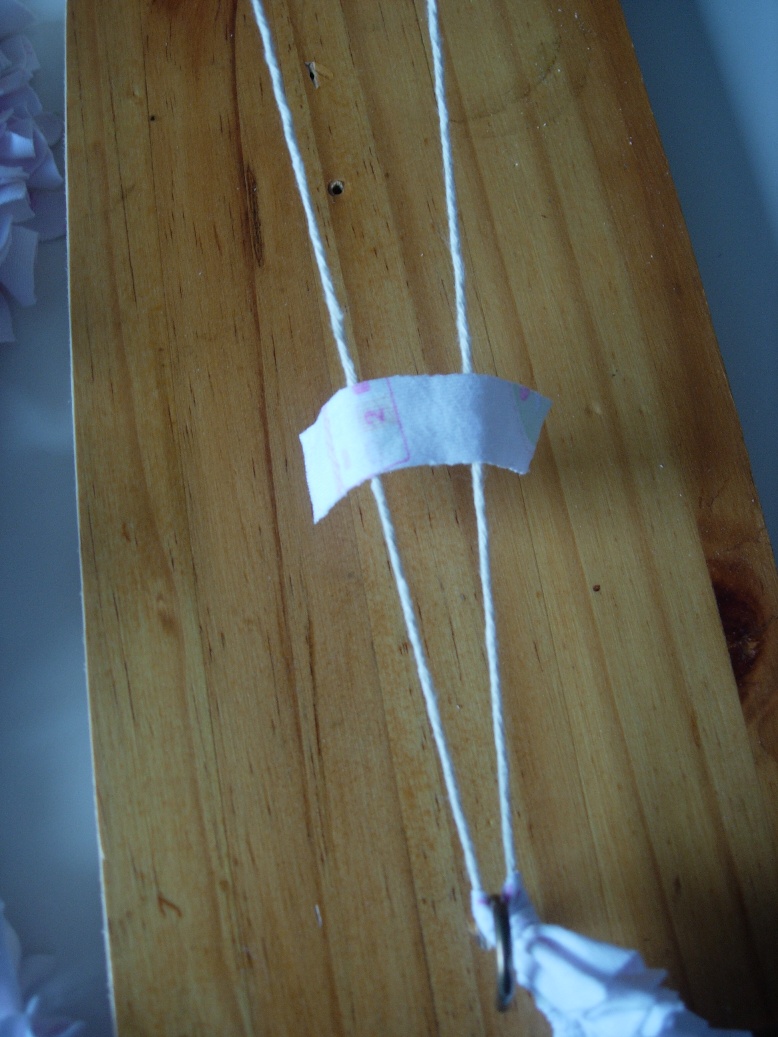 Boxoftrix: Two String Rag Rug Loom