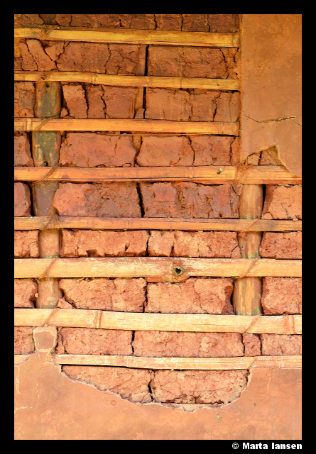 História & Outras Histórias: Taipa de pilão e taipa de mão