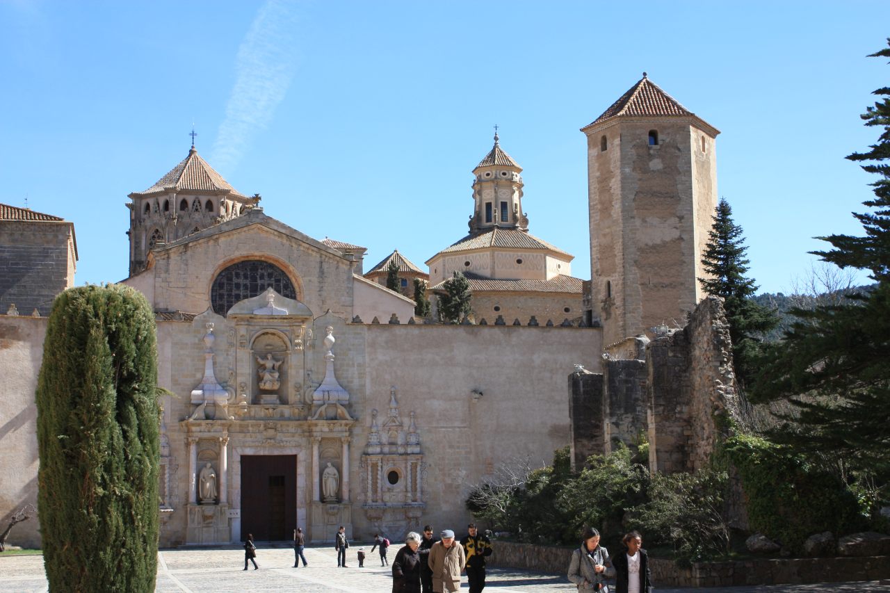 CATALONIA MEDIEVAL: POBLET I MONTBLANC ~ Beautiful places of Barcelona ...
