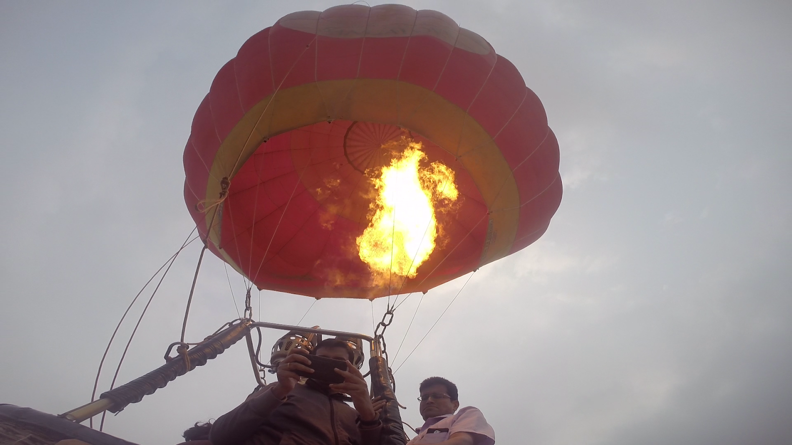 Hot Air Balloon Ride in Jakkur Aero field, Bengaluru - eNidhi India ...