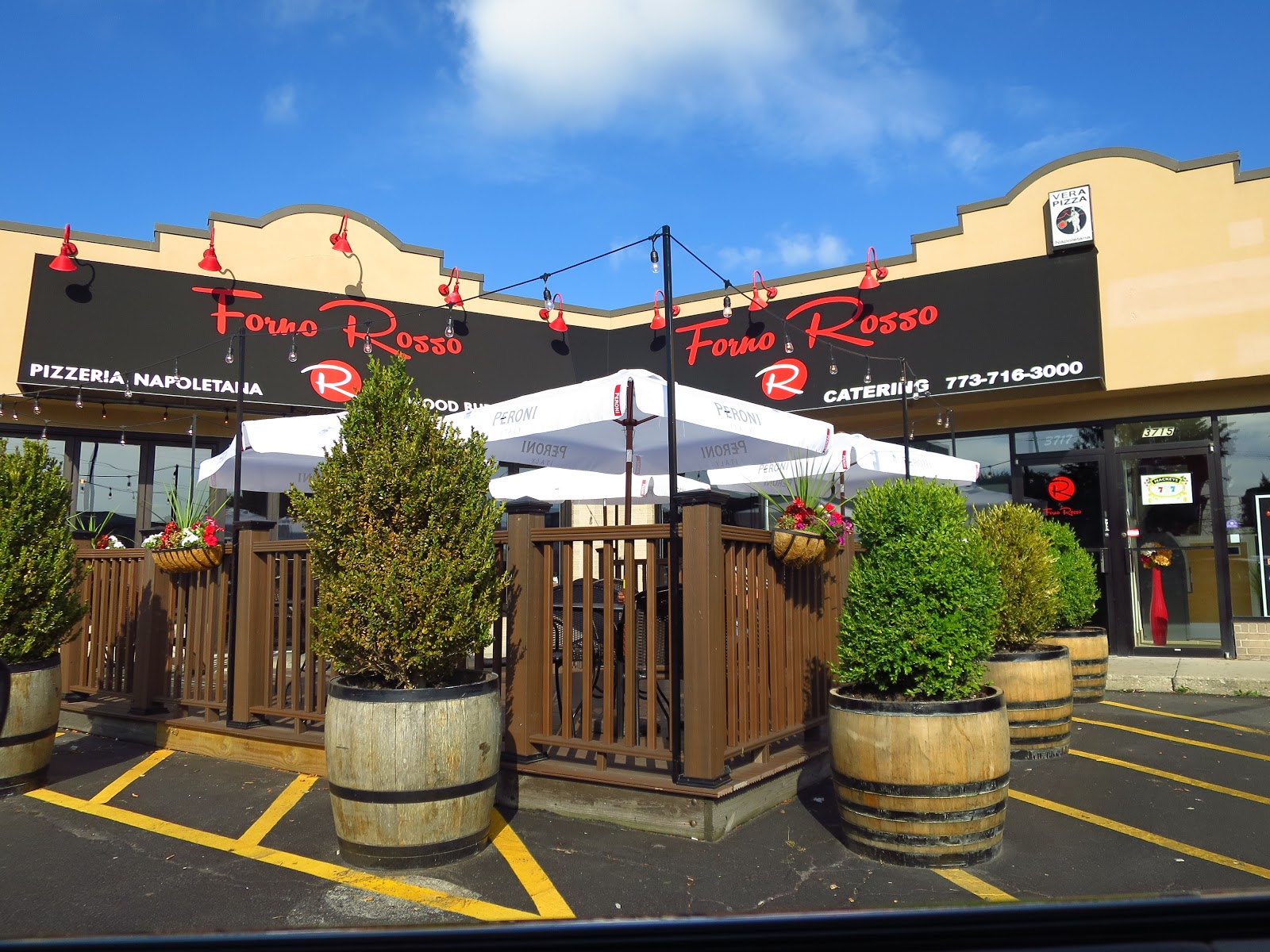 Smokin' Chokin' and Chowing with the King: Forno Rosso Pizzeria