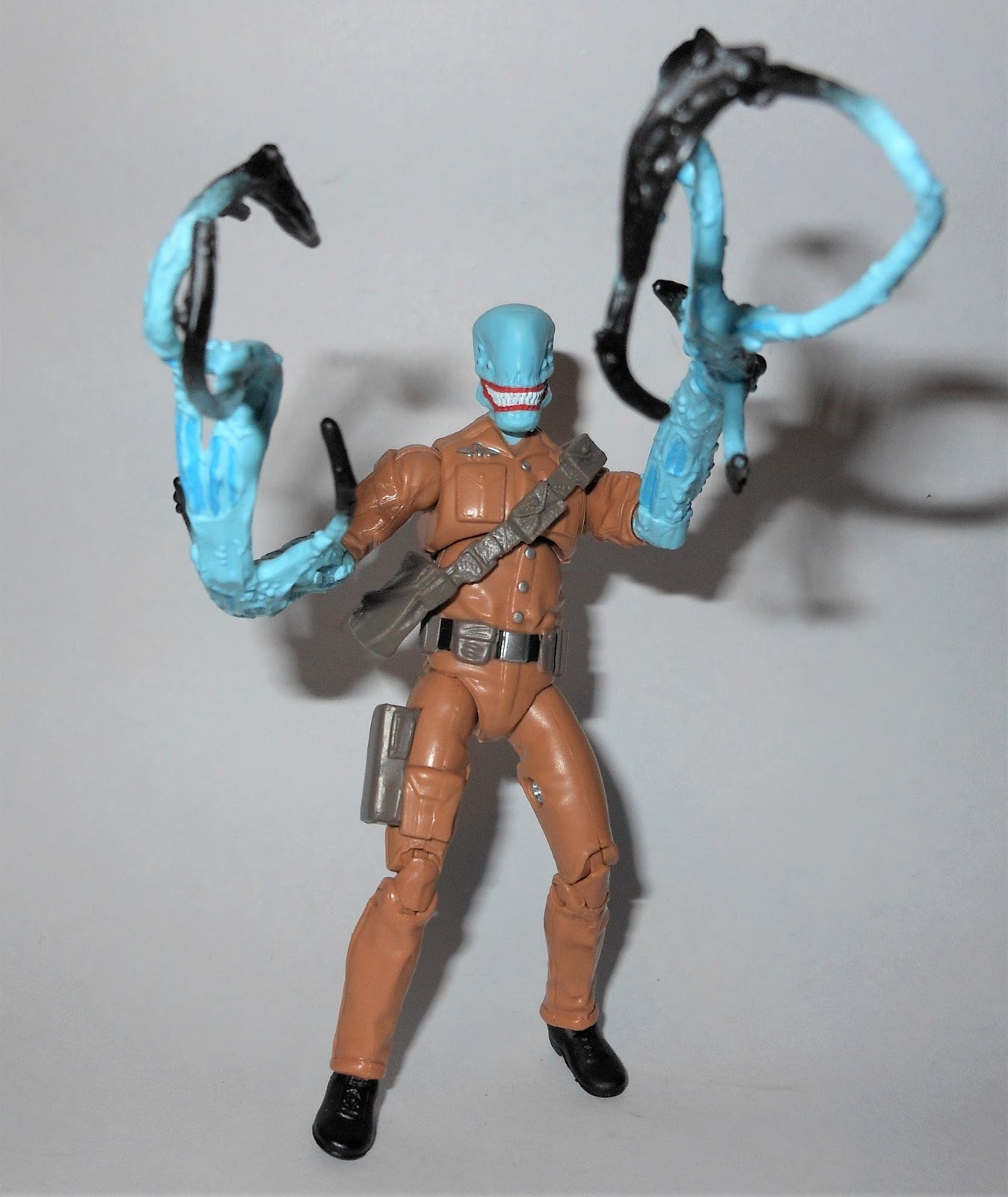 Figuras de Acción A Go-Gó: DIRE WRAITH (IDW REVOLUTION)