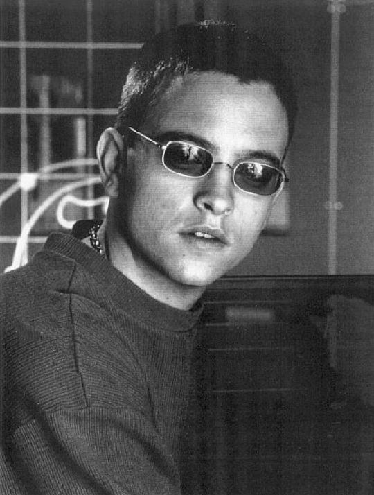 Favorite Hunks & Other Things: Matthew Ferguson in Love & Human Remains