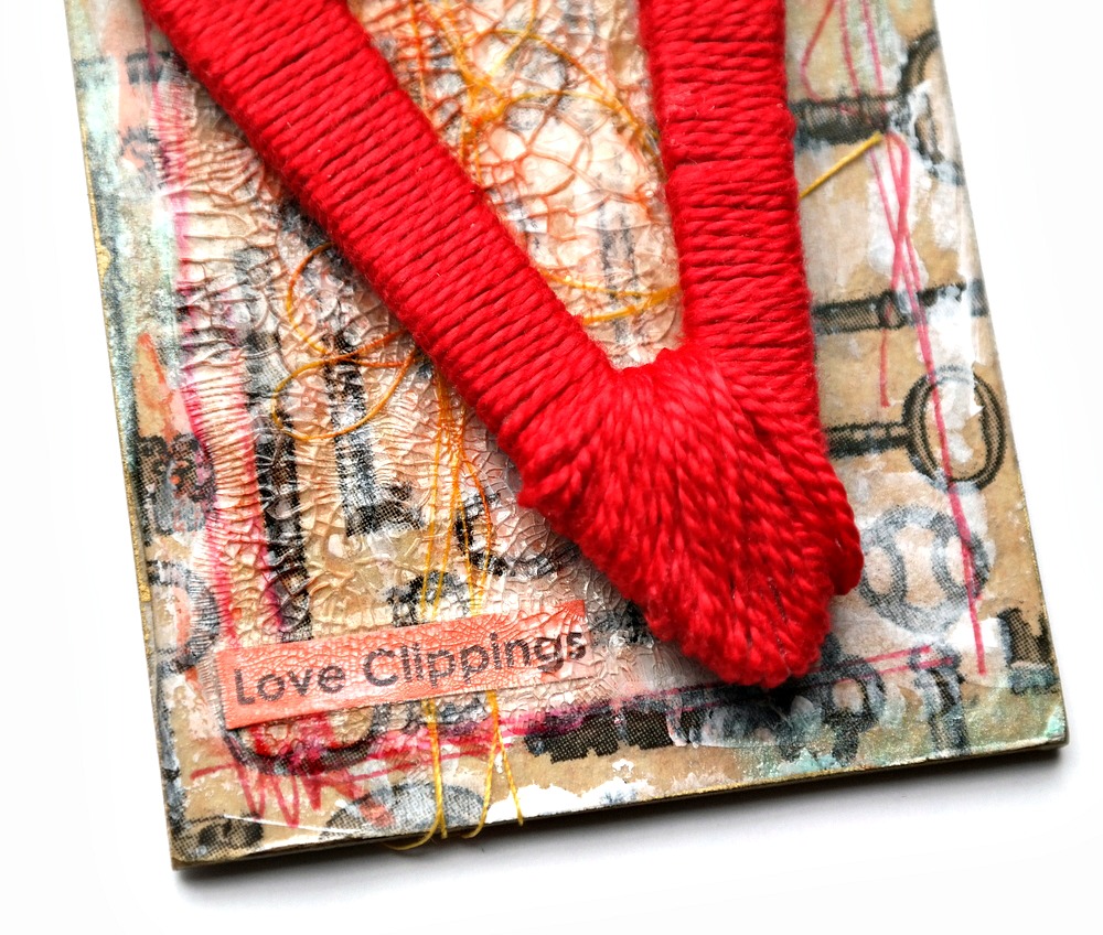 Tando Creative: Floss-Wrapped Heart ATC