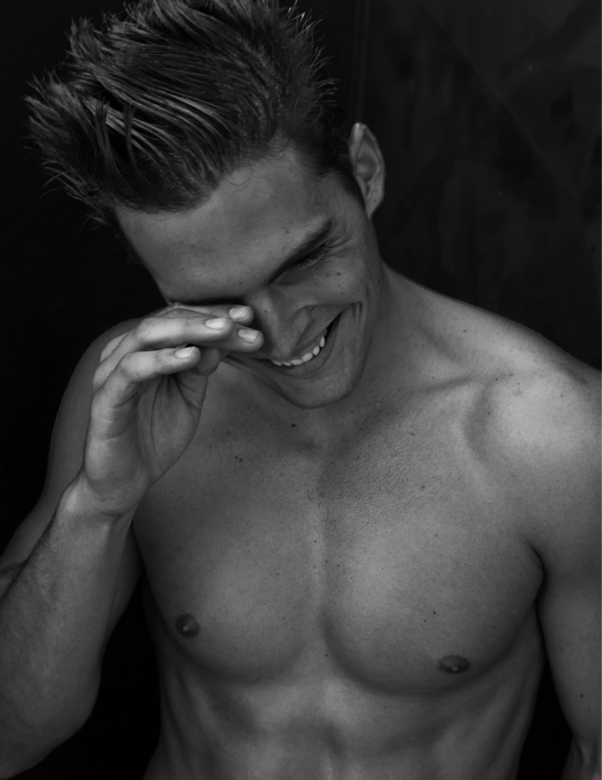 bestmaleunderwear: 섹시훈남모델 Zach Ramos