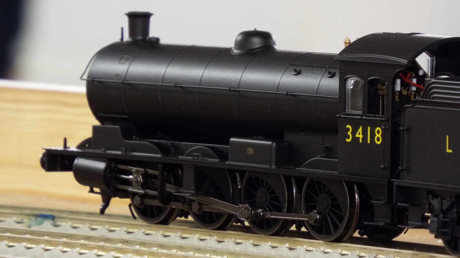 THE BRITISH RAILWAY STORIES LTD: "Hornby Raven Q6 review: a northern ...