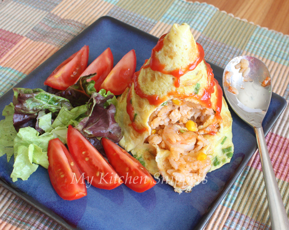 My Kitchen Snippets: Omurice/オムライス/ Rice Wrap in Omelet - Day 13