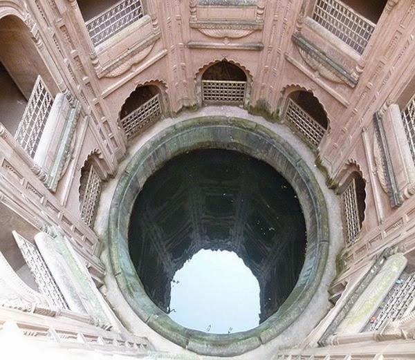 10 Famous Stepwells of India, भारत की 10 प्रसिद्ध बाबड़ियां