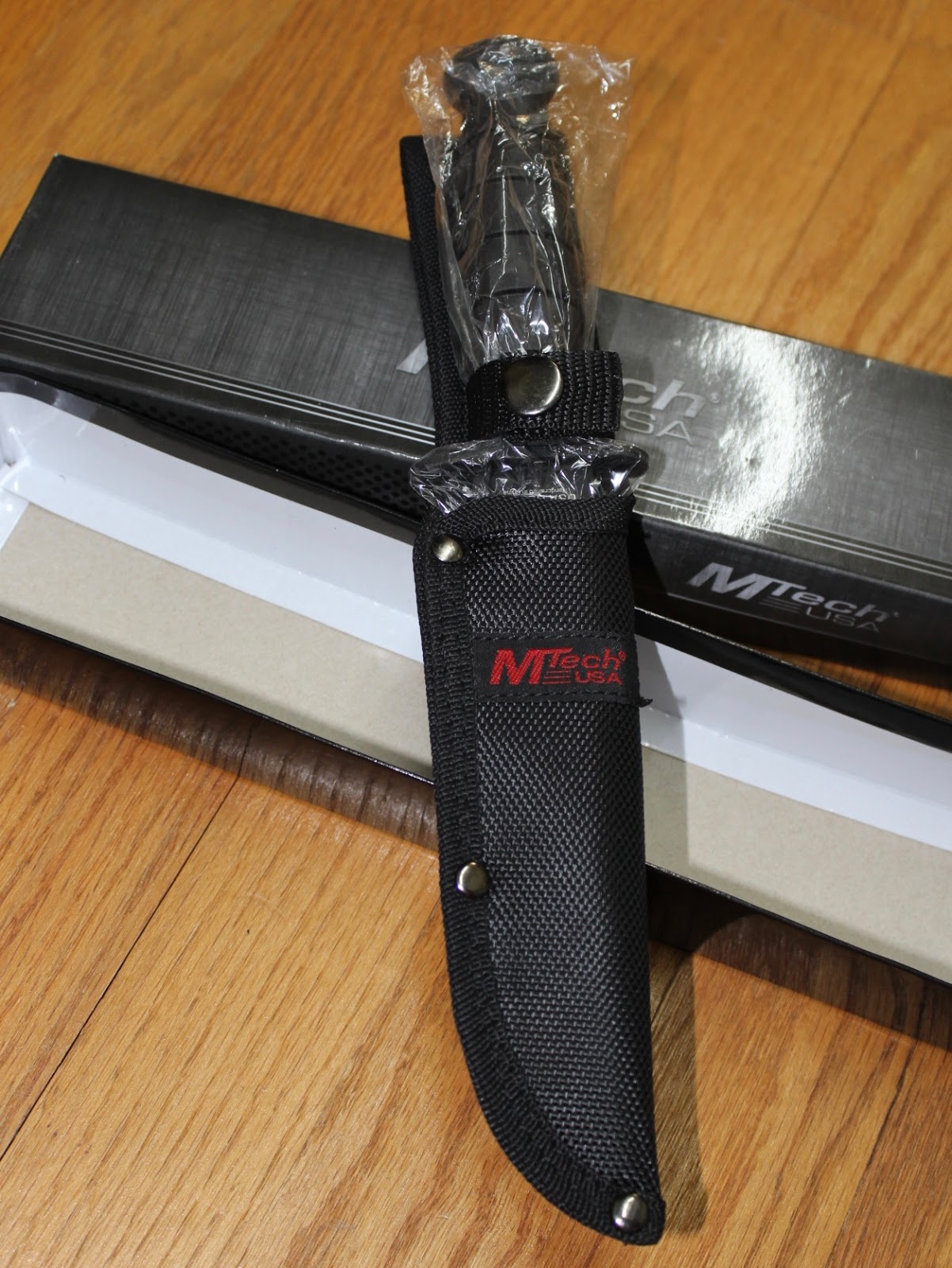 มีดสำหรับเดินป่าเข้าค่าย MTech USA MT-113