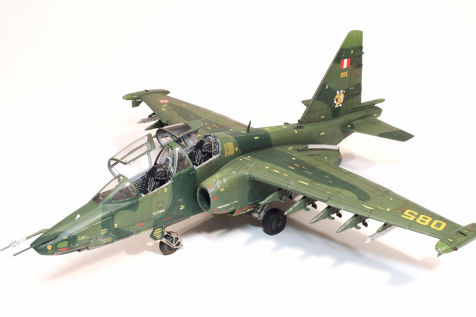 Istvan Michalko's scale models: Su-25 UB Peruvian Air Force - Kp-models ...