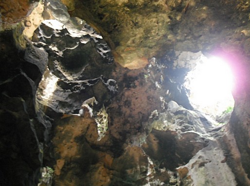 Pesona Keindahan Wisata Goa Lowo di Watulimo Gunung Kidul Yogyakarta ...