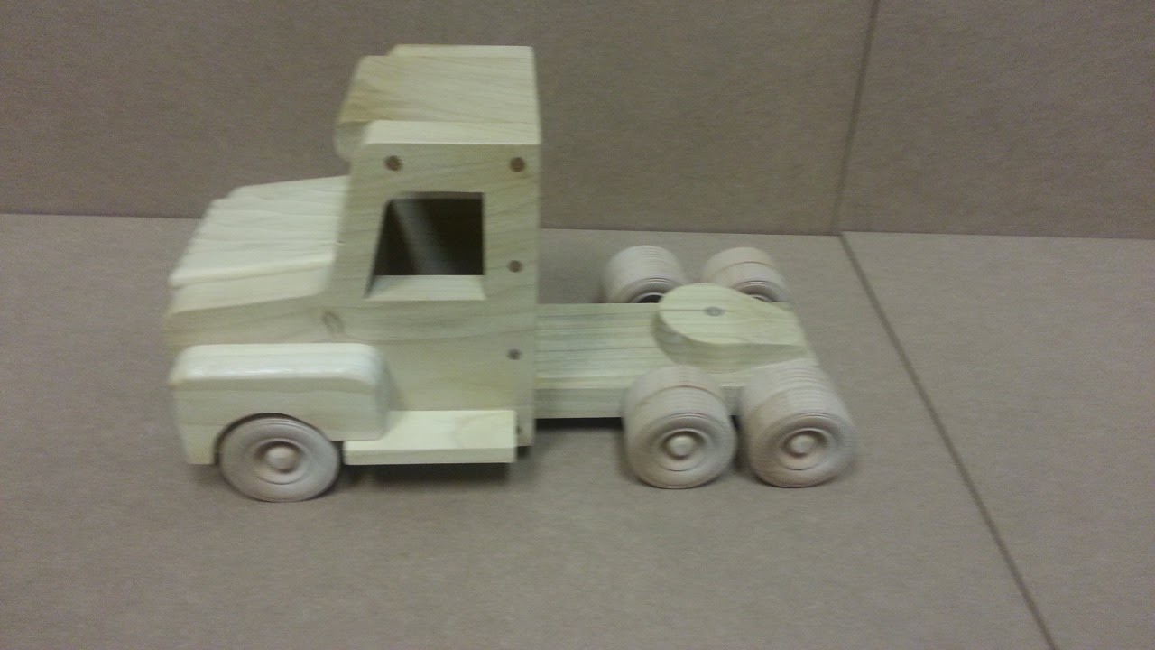 Saw Dust and Splinters: Simi truck Flat Bed Trailer