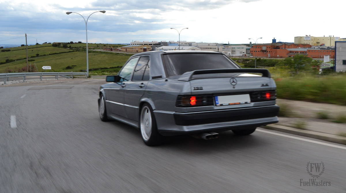 FuelWasters: Prueba Mercedes 190E (swap 3.6 AMG)