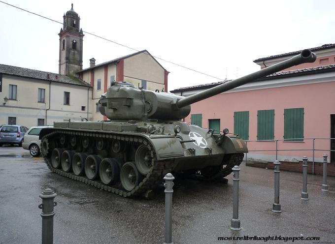 mostrelibriluoghi: A Brescello, sulle tracce di Peppone e Don Camillo
