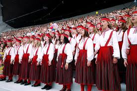 Indonesian Choir is AMAZING!: Ragam Kostum Unik Paduan Suara