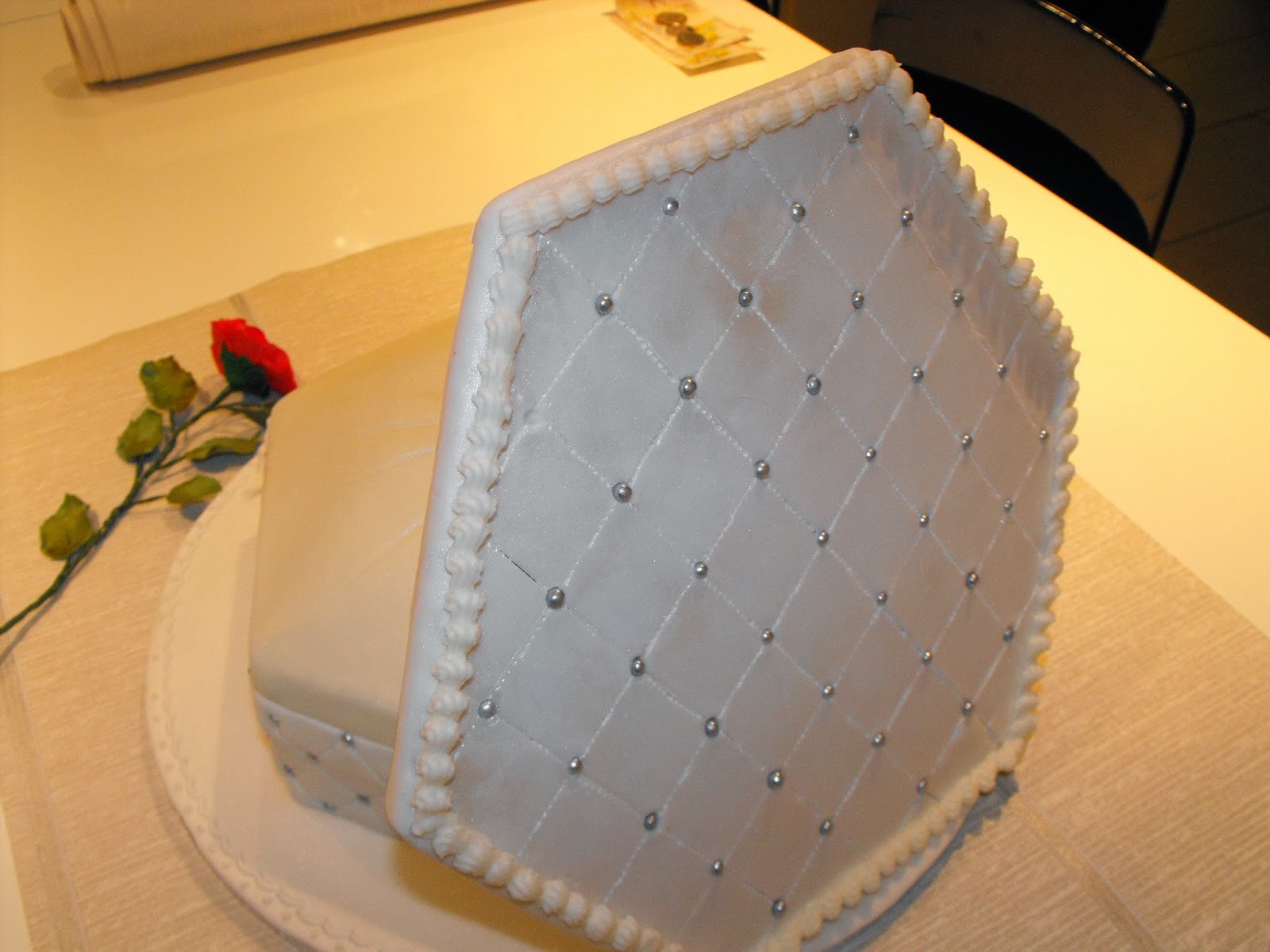 Caroline's Cake Craft : Engagement ring box Cake