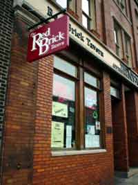Bobcats on Booze: A Guide to the Bars of Athens: Red Brick Tavern