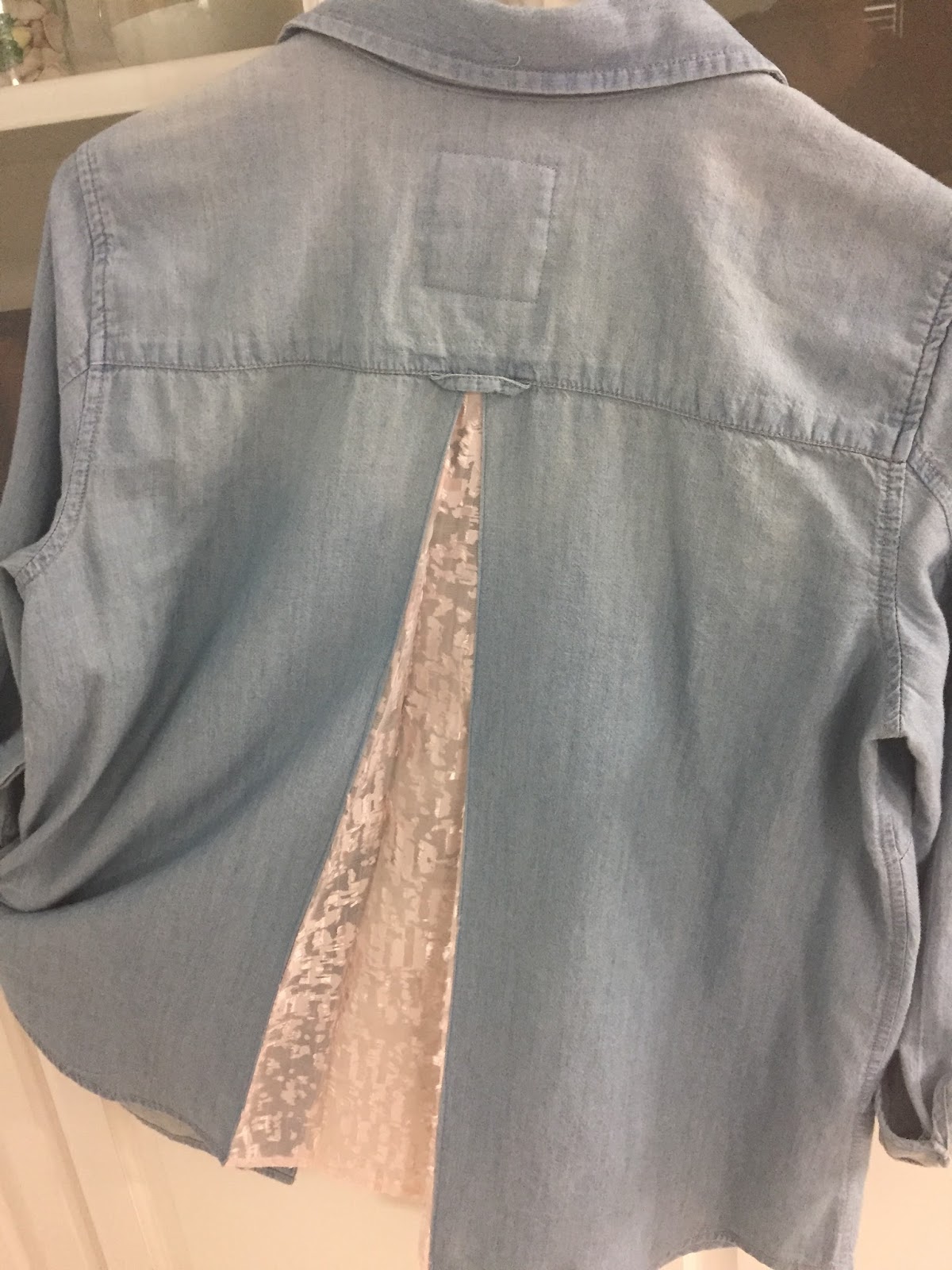 Busy Geemaw: Inserts to Enlarge Shirts