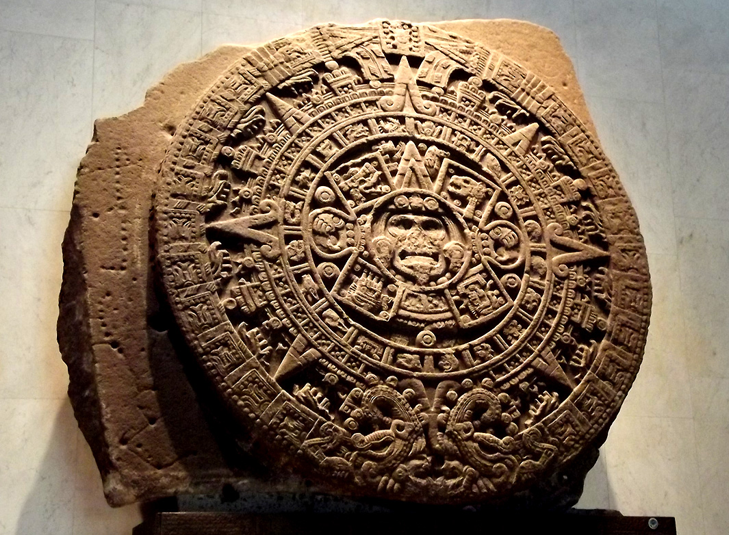 EL MÁGICO CENTRO HISTÓRICO: LA PIEDRA DEL SOL (CALENDARIO AZTECA)