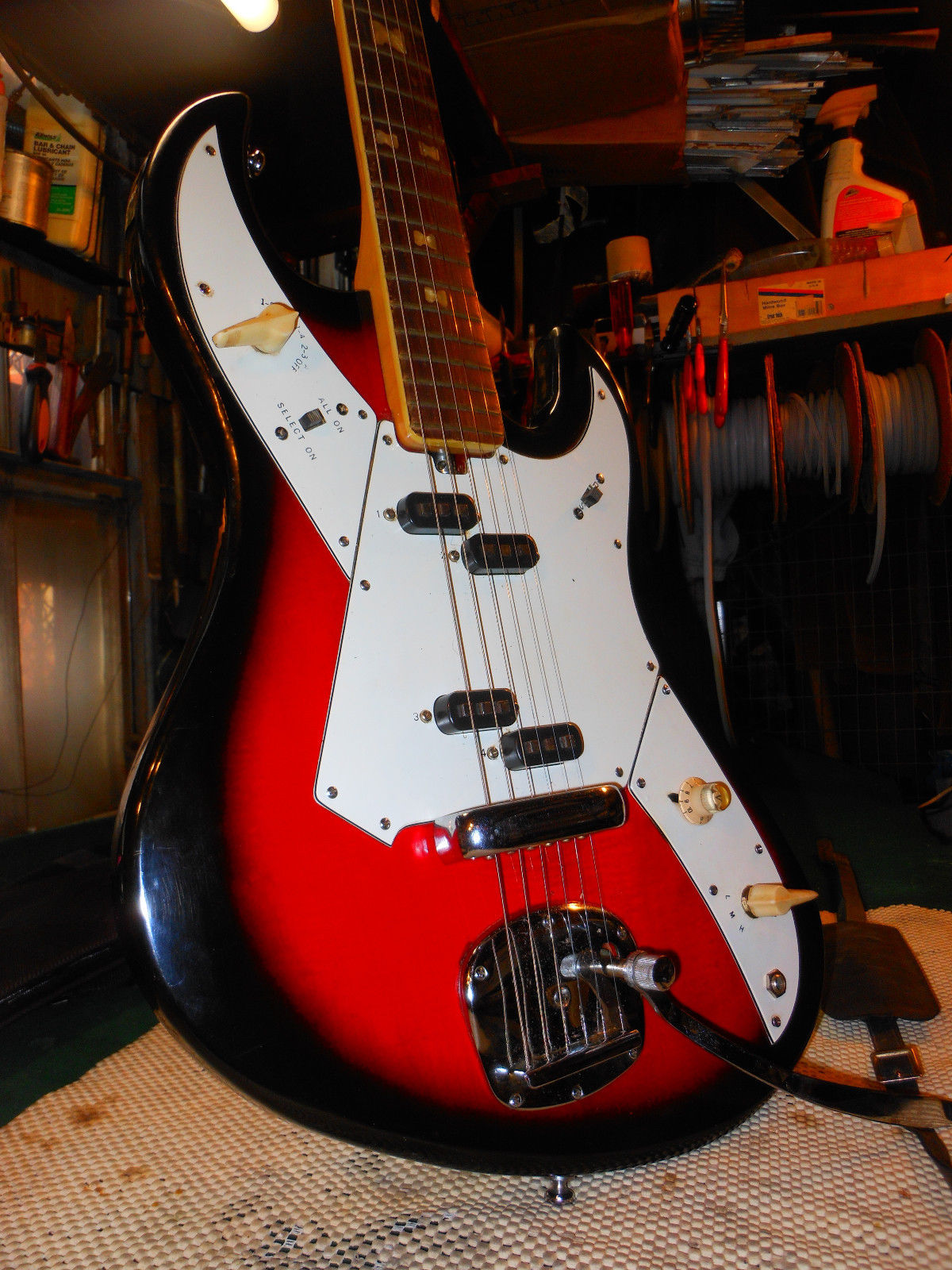 Guitar Blog: Norma EG-200 Teisco Split pickup guitar from the 1960s