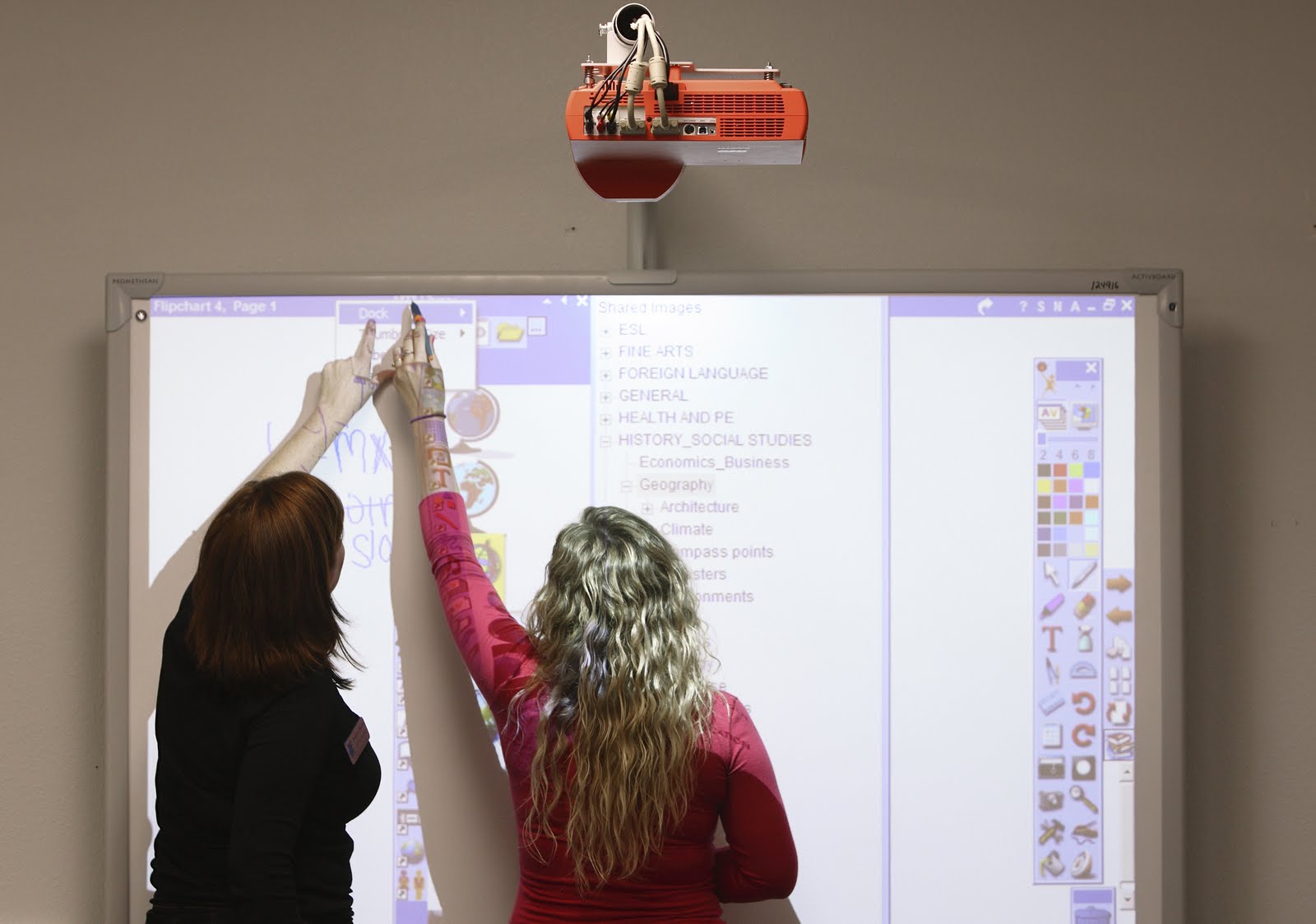 TDI, Tableros Interactivos PROMETHEAN | UN MUNDO NUEVO TRABAJOS