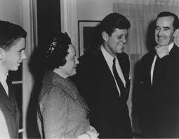 A Grave Interest: Remembering a Broadcasting Legend – Edward R. Murrow