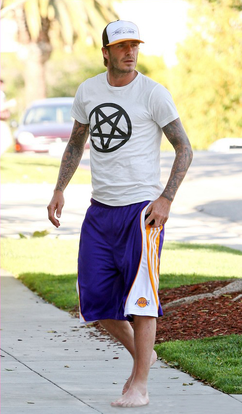 Straight Jock Feet: More hot David Beckham feet...