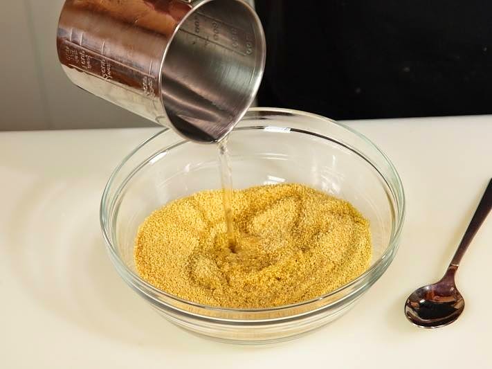 recette de masfouf ou couscous sucré