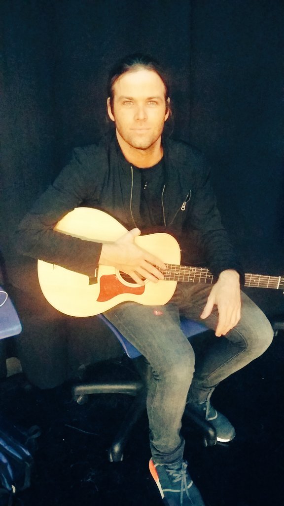 Benjamin Amadeo 22: Biografía