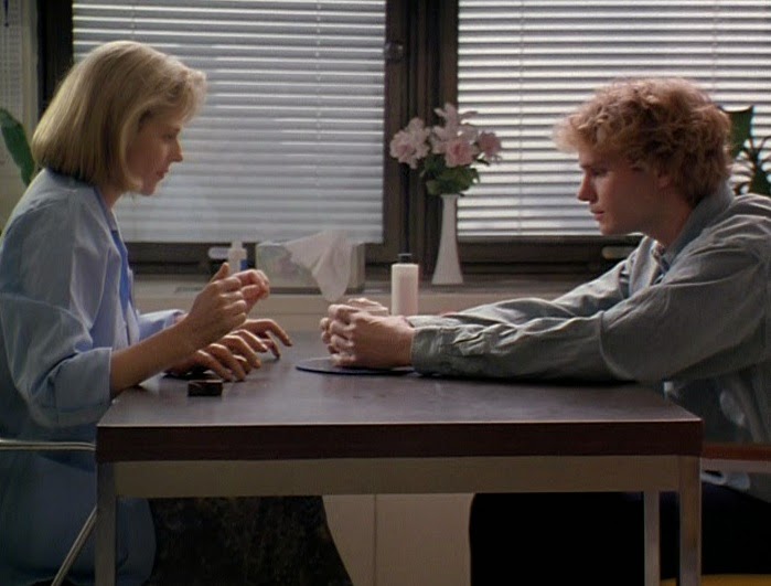 Down Among the "Z" Movies: Vibrations (1996)