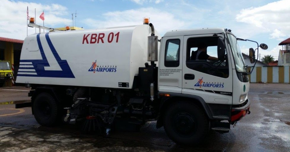 Delivering Performance Since 1996!: RUNWAY SWEEPER DI MALAYSIA