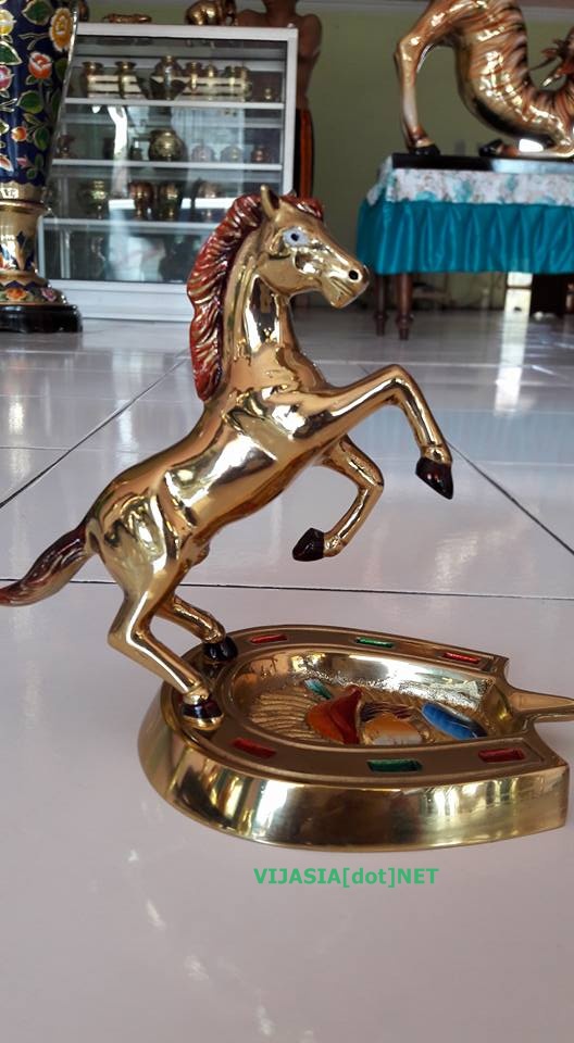 Asbak Kuda Kuningan - Toko Kerajinan Tembaga dan Kuningan Bondowoso