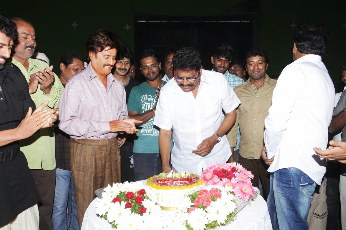 K S Ravi Kumar Birthday Celebration @ Lingaa Shooting Spot Photos ...