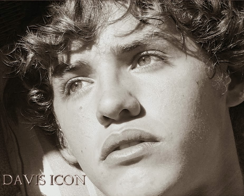 Welcome to my world.... : Exemplar: Sean by DAVISICON