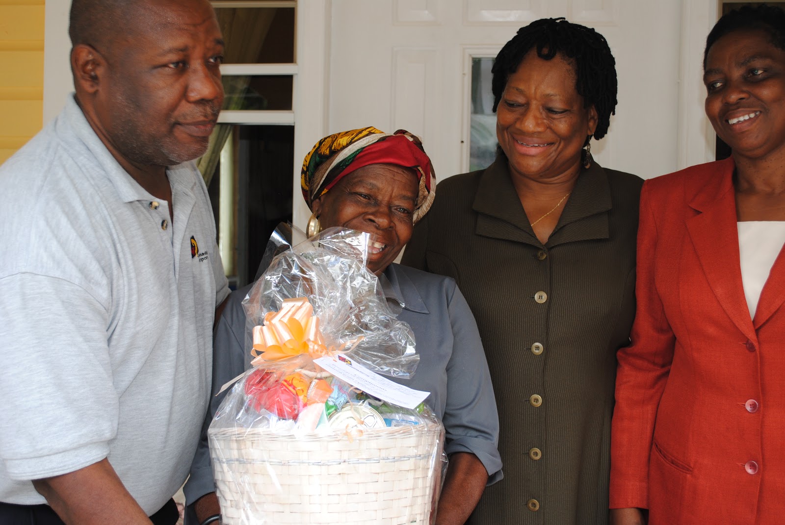 Grenada Advocate: Retired GPC employees receive gift baskets