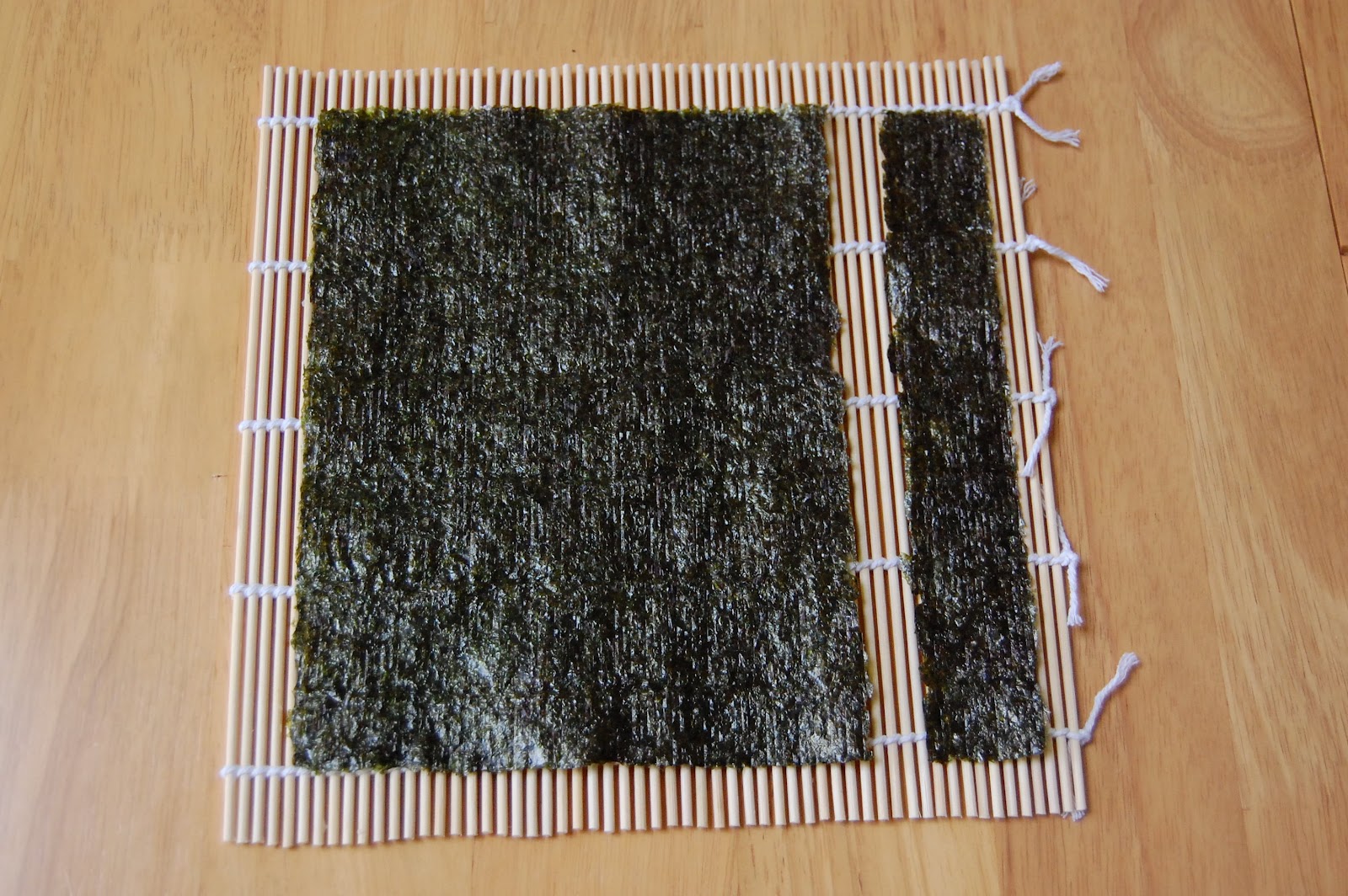 Fiona's Japanese Cooking: EASY TO MAKE ROLLED SUSHI - MAKI ROLL/ MAKIZUSHI