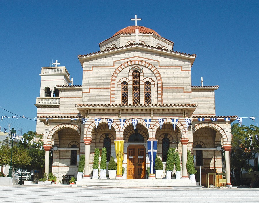 Loutraki - Voice: ΠΑΝΑΓΙΑ ΓΙΑΤΡΙΣΣΑ:ΙΣΤΟΡΙΚΟ ΤΗΣ ΑΓΙΑΣ ΕΙΚΟΝΑΣ ΚΑΙ ΤΟΥ ΝΑΟΥ