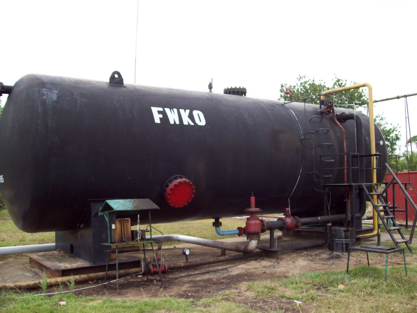 catatan praktek kerja lapangan: Foto Alat-alat di Stasiun Pengumpul Minyak