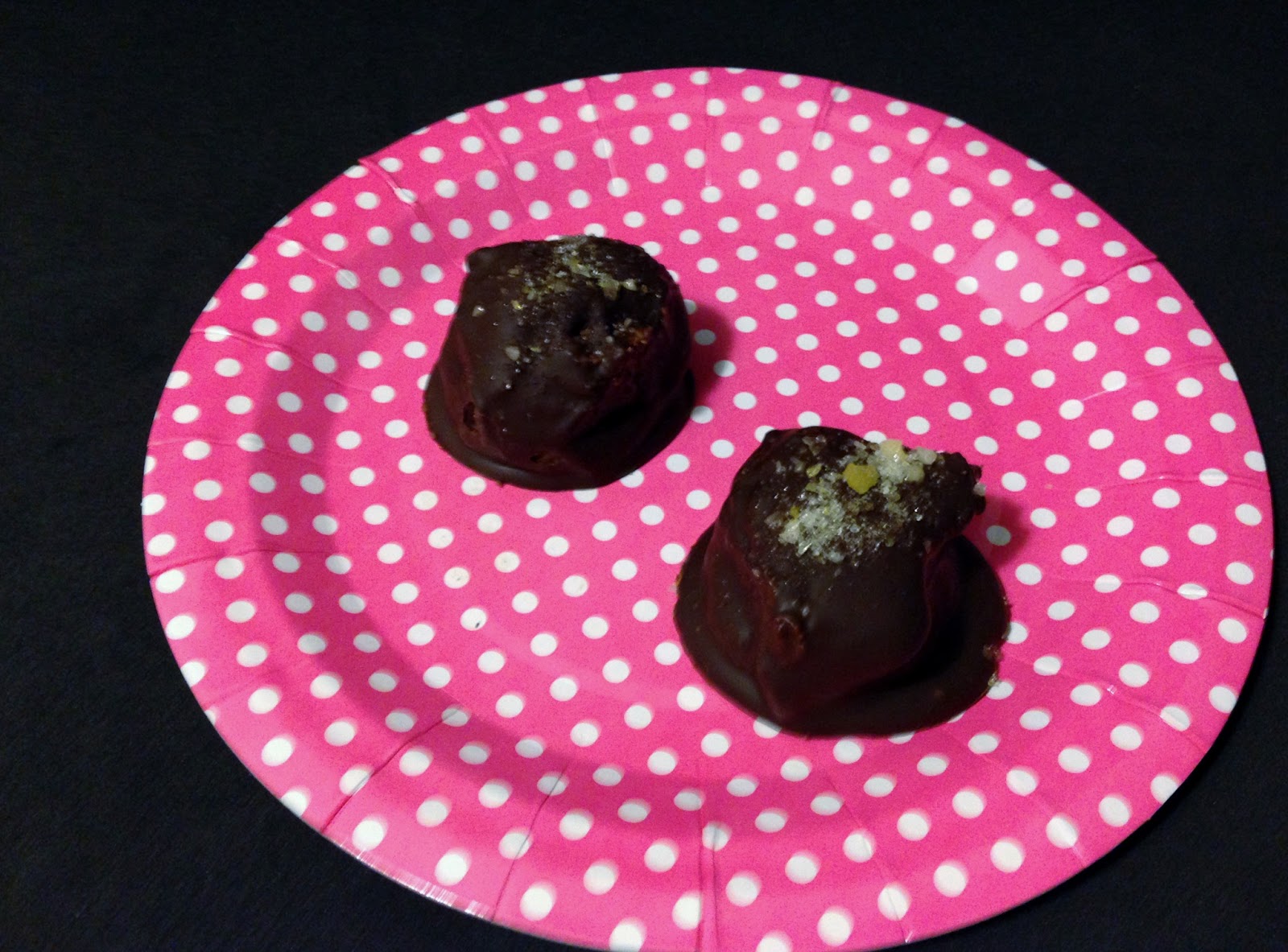 Ferrero Rocher Crispy Rocks / Rocas de Ferrero Rocher con Peta Zetas