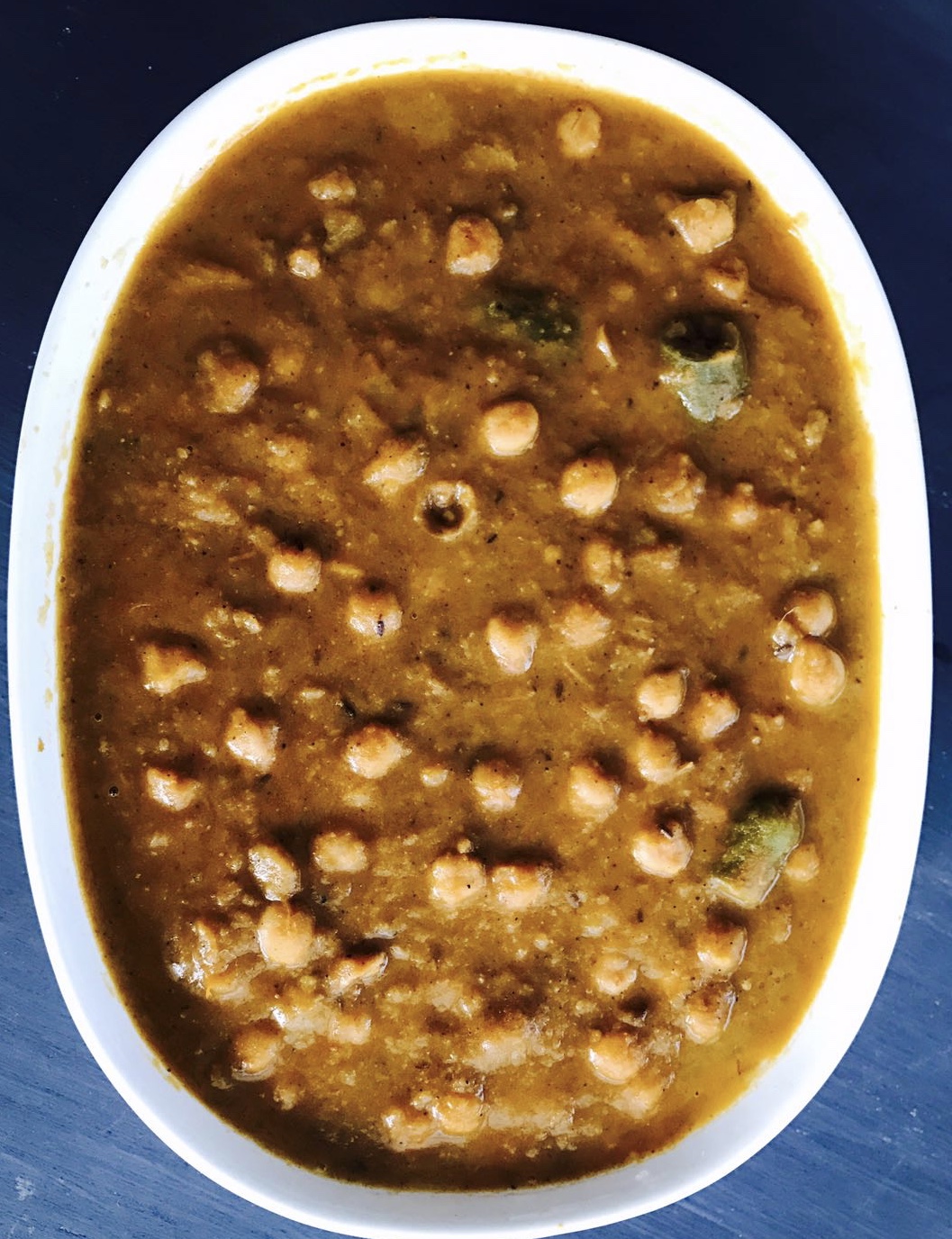 Aloo Chole (Potato Chickpeas Gravy) | For a Healthy Lifestyle Veggibites
