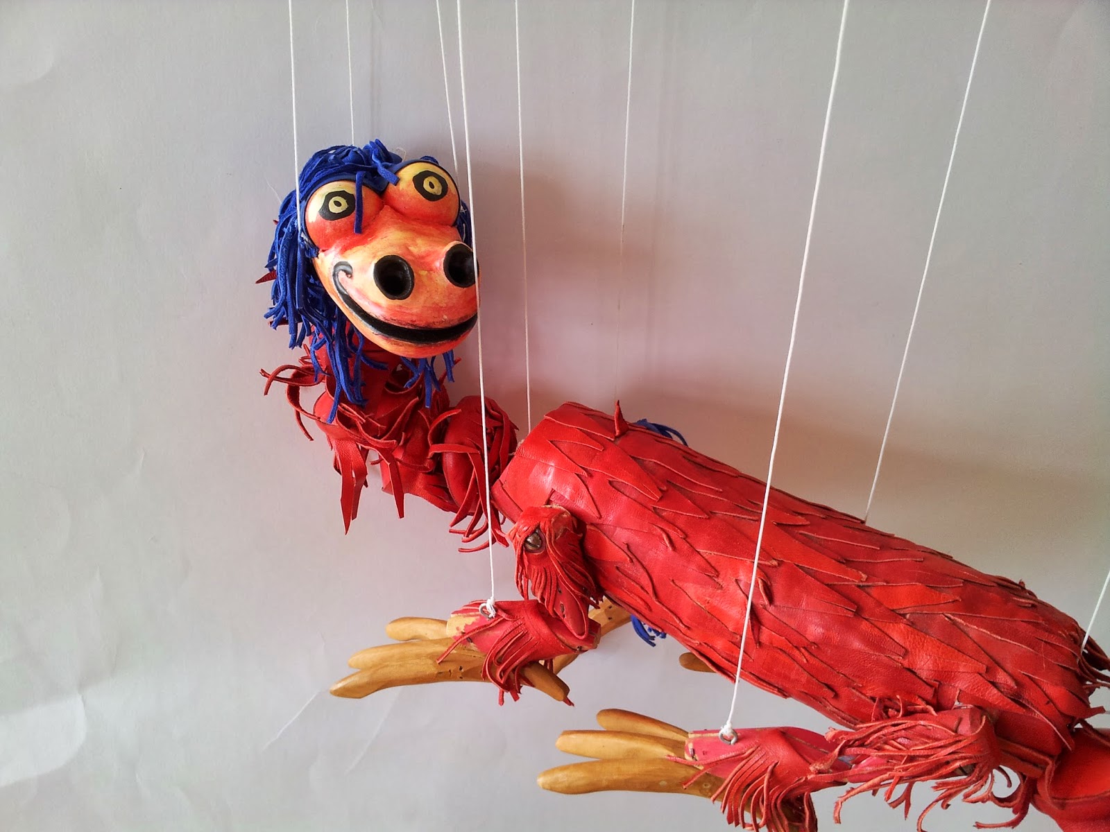 STRINGS ATTACHED PUPPET THEATRE NZ: Marionette Gallery 8 - The dragon