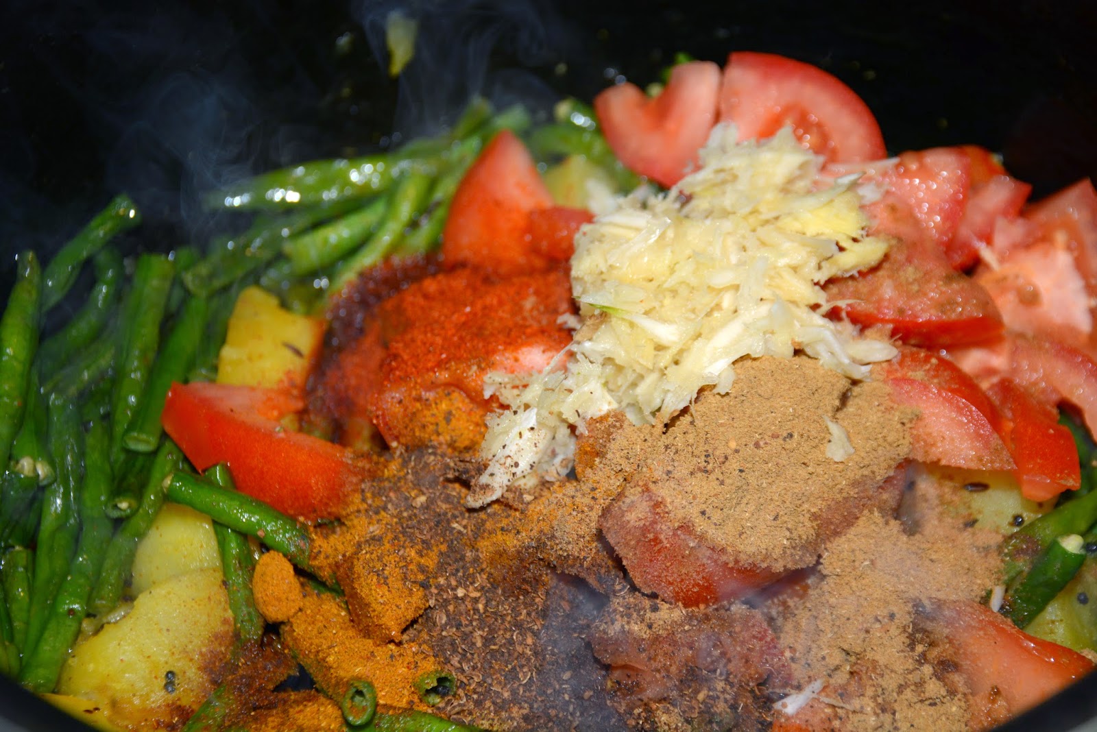 Nepali Tummy!!: Aloo Bodi ko Tarkari (Long Beans-Potato Curry)!!